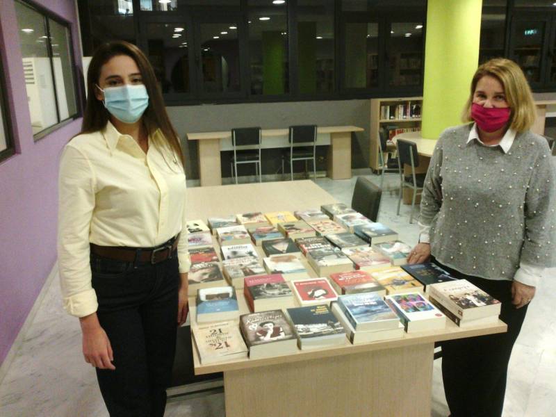 Δωρεά 40 βιβλίων στην Δημοτική Βιβλιοθήκη Αλεξάνδρειας - ΠΟΛΙΤΙΣΜΟΣ ...